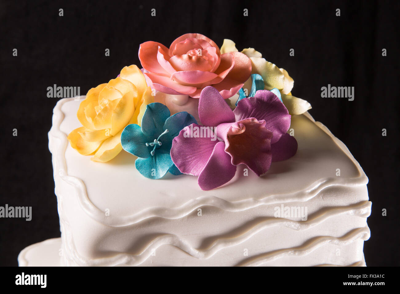 top of caka decorated with flowers Stock Photo - Alamy