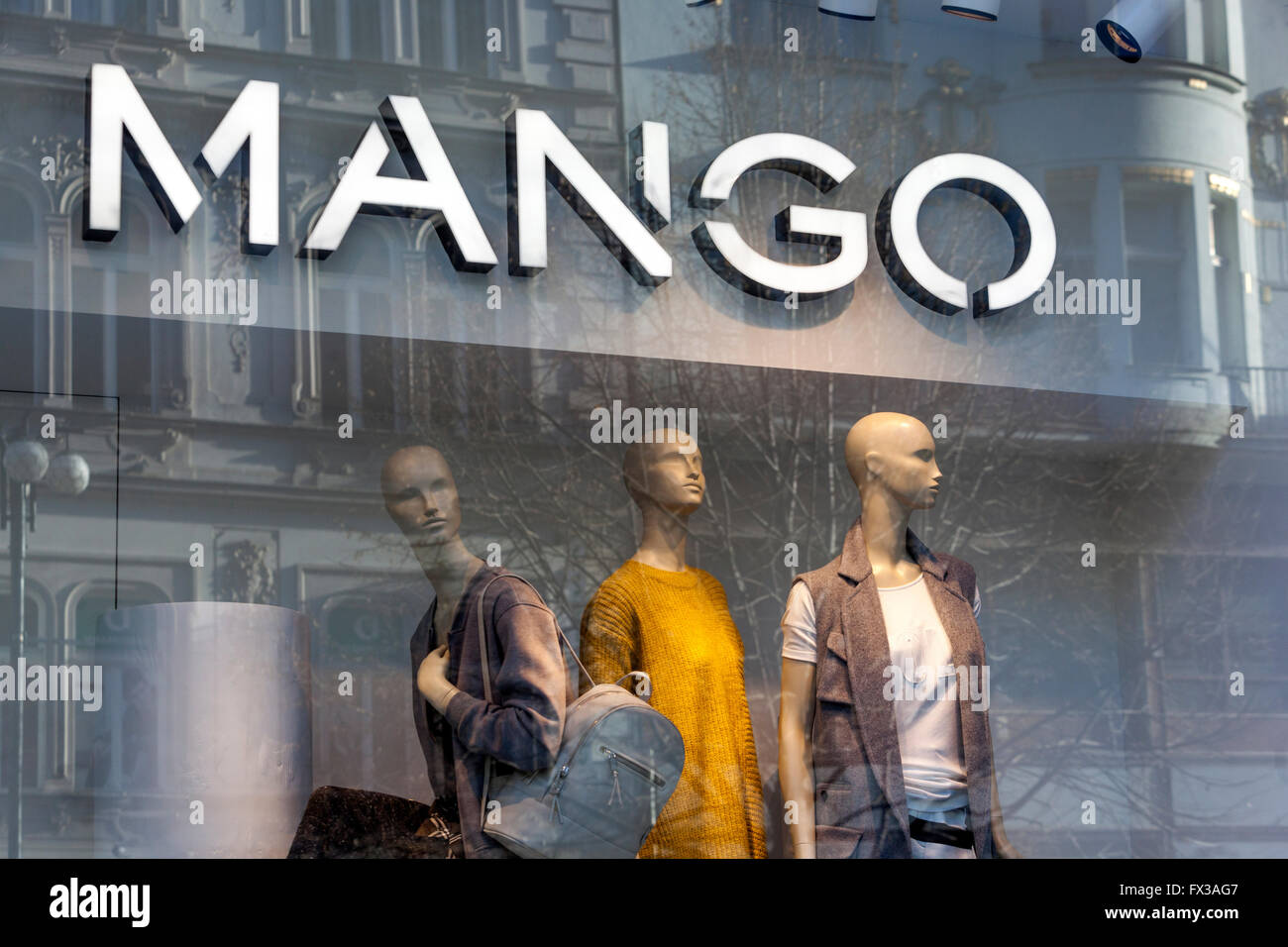 Mango mango sign hi-res stock photography and images - Alamy