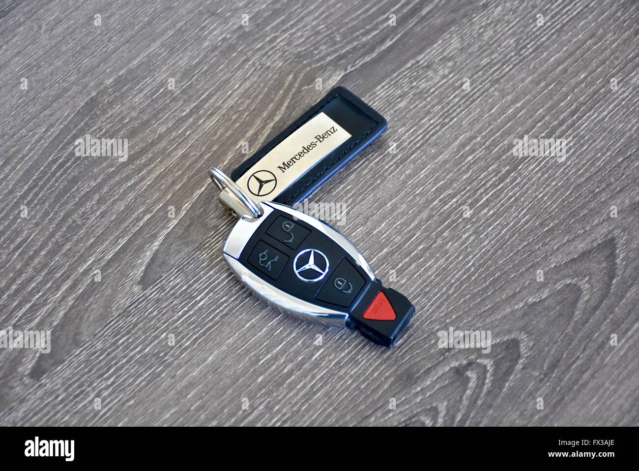Car key logo hi-res stock photography and images - Alamy
