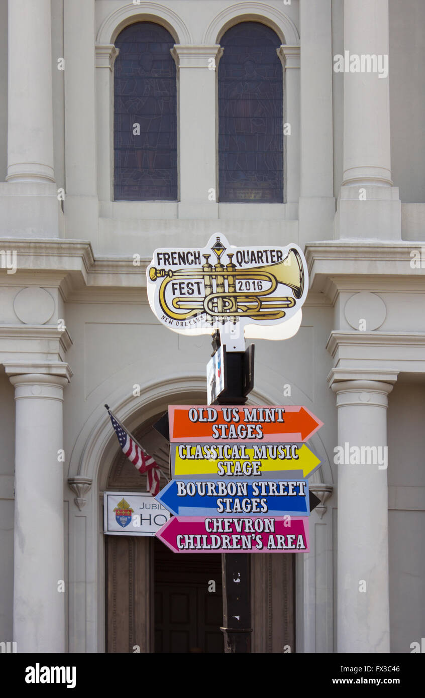 Festival signage hi-res stock photography and images - Alamy