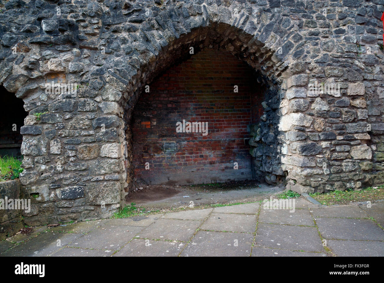 CASTLE GATE WALL THAT JOINS TO THE BAILEY AND ROYAL CASTLE Stock Photo ...