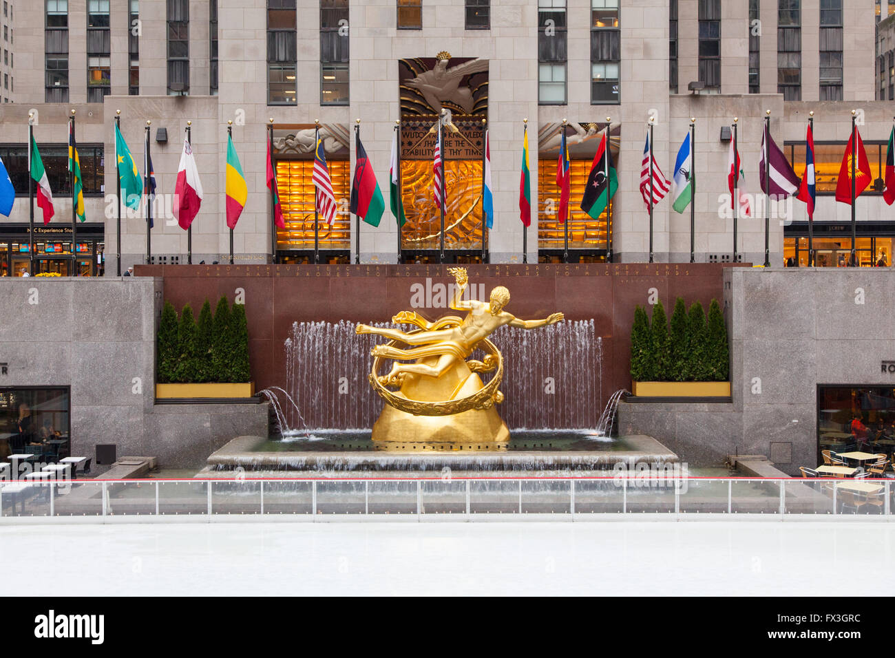 Ice Skating rink at the Rockefeller center, Manhattan, New York City ...