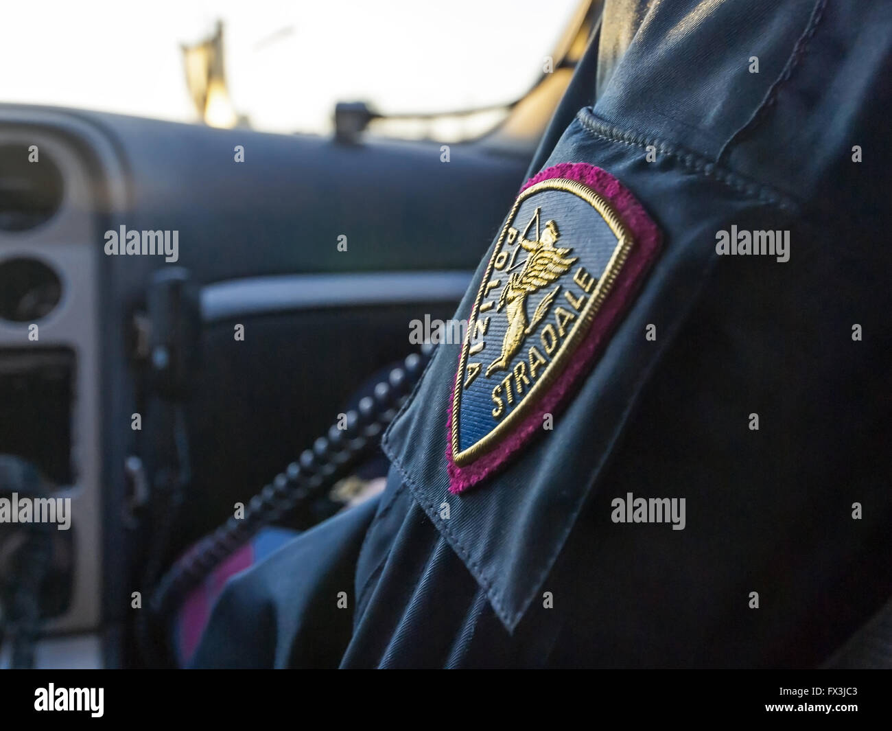 Italian police uniform hi-res stock photography and images - Alamy