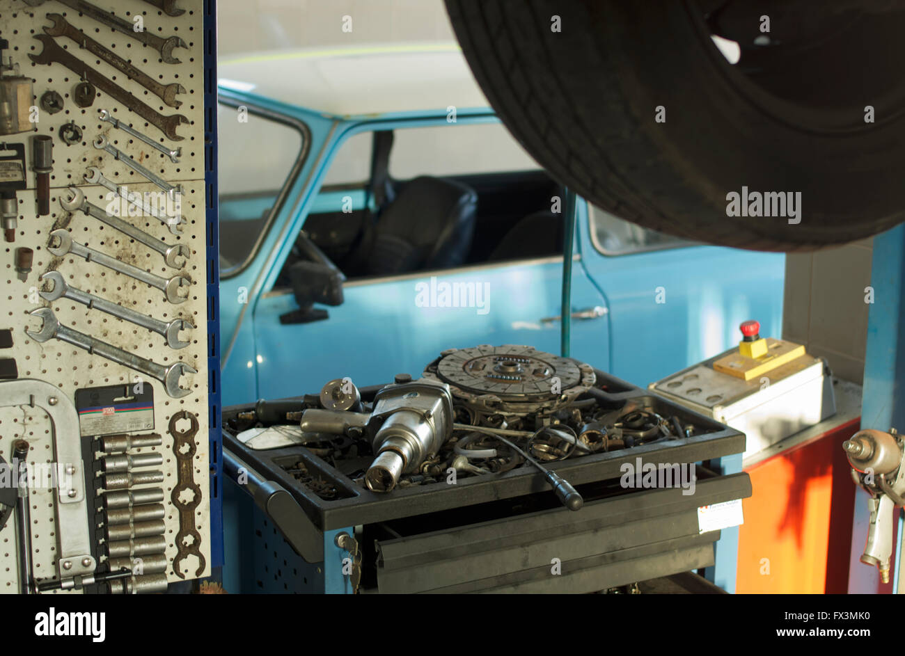 Classic mini cooper hi-res stock photography and images - Alamy