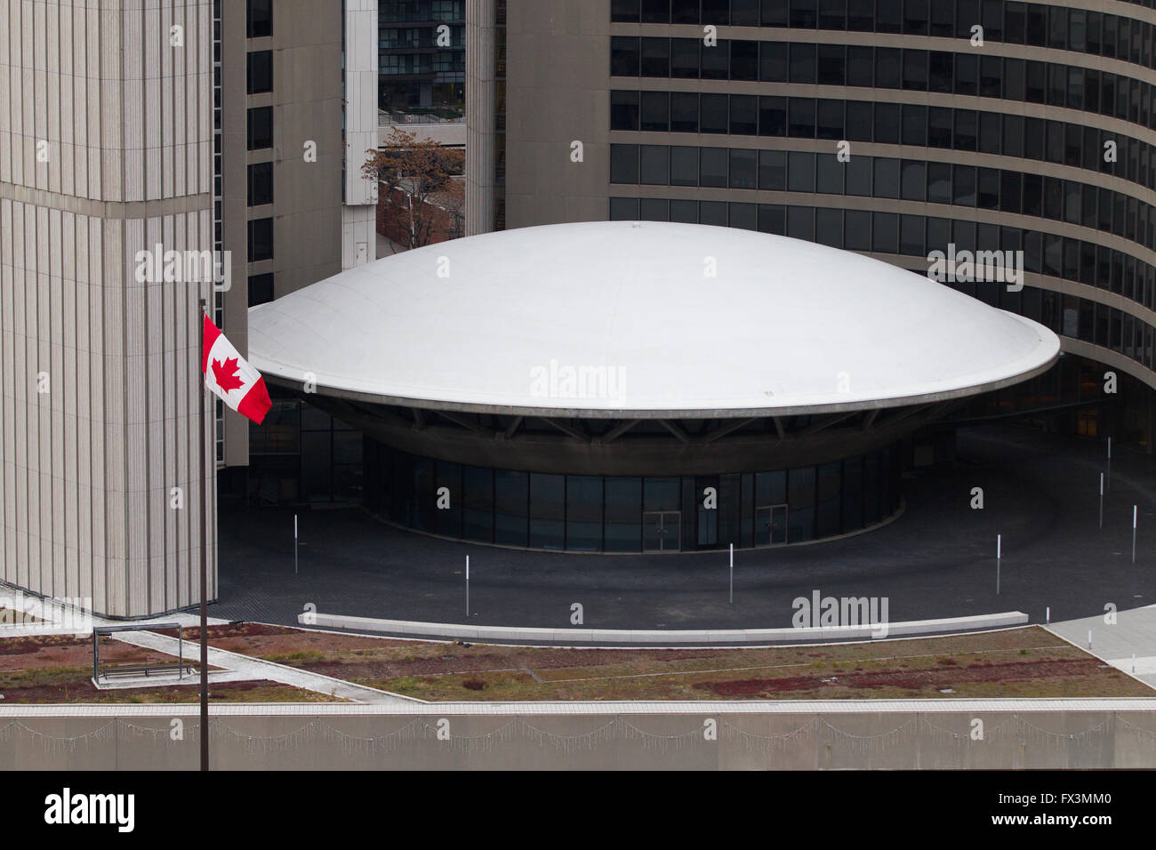 Toronto City hall in Toronto, Ont., on 21, 2015 Stock Photo - Alamy