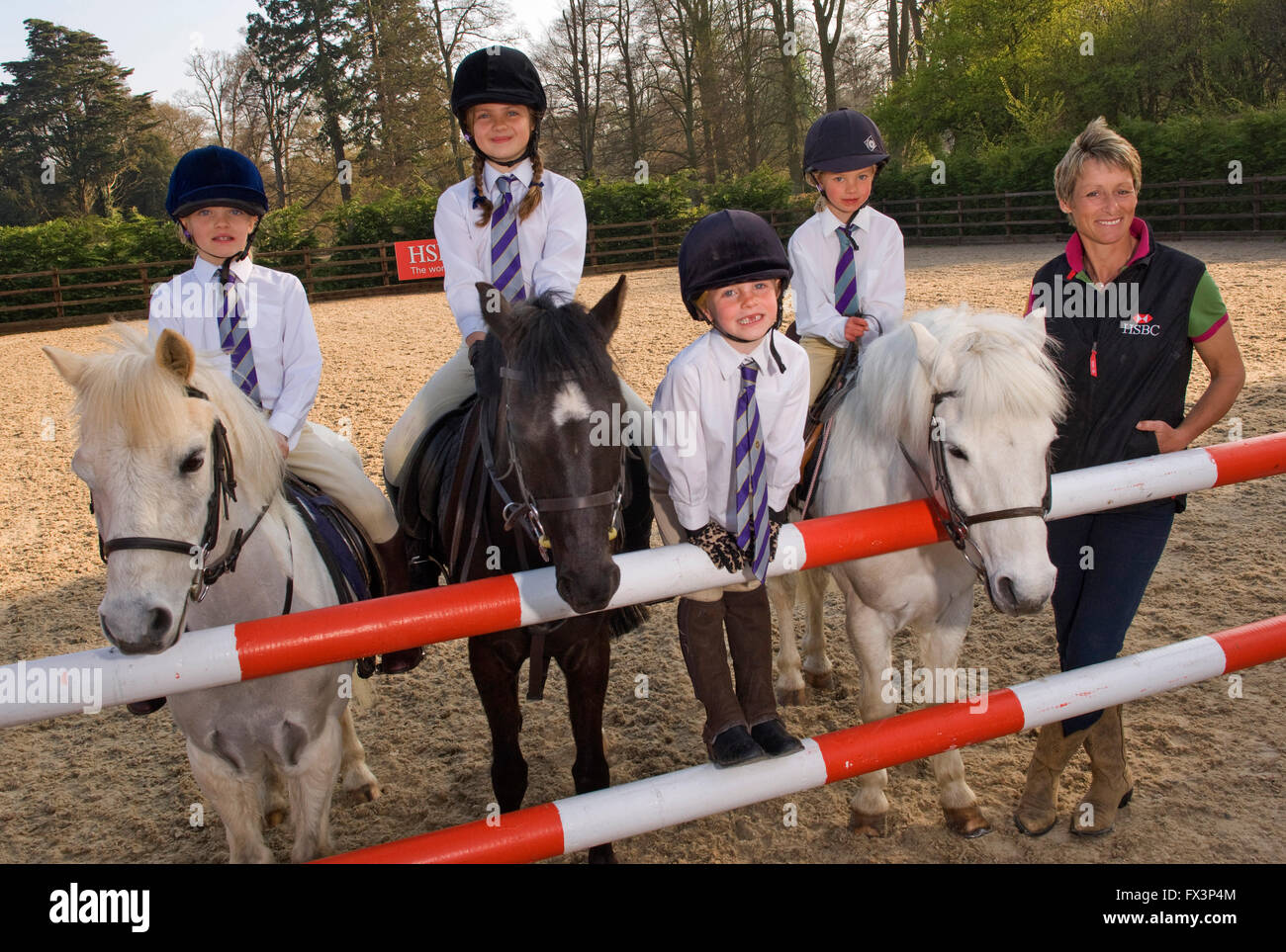 Pony Club meeting in Devonshire with help from olympic equestrian Mary ...