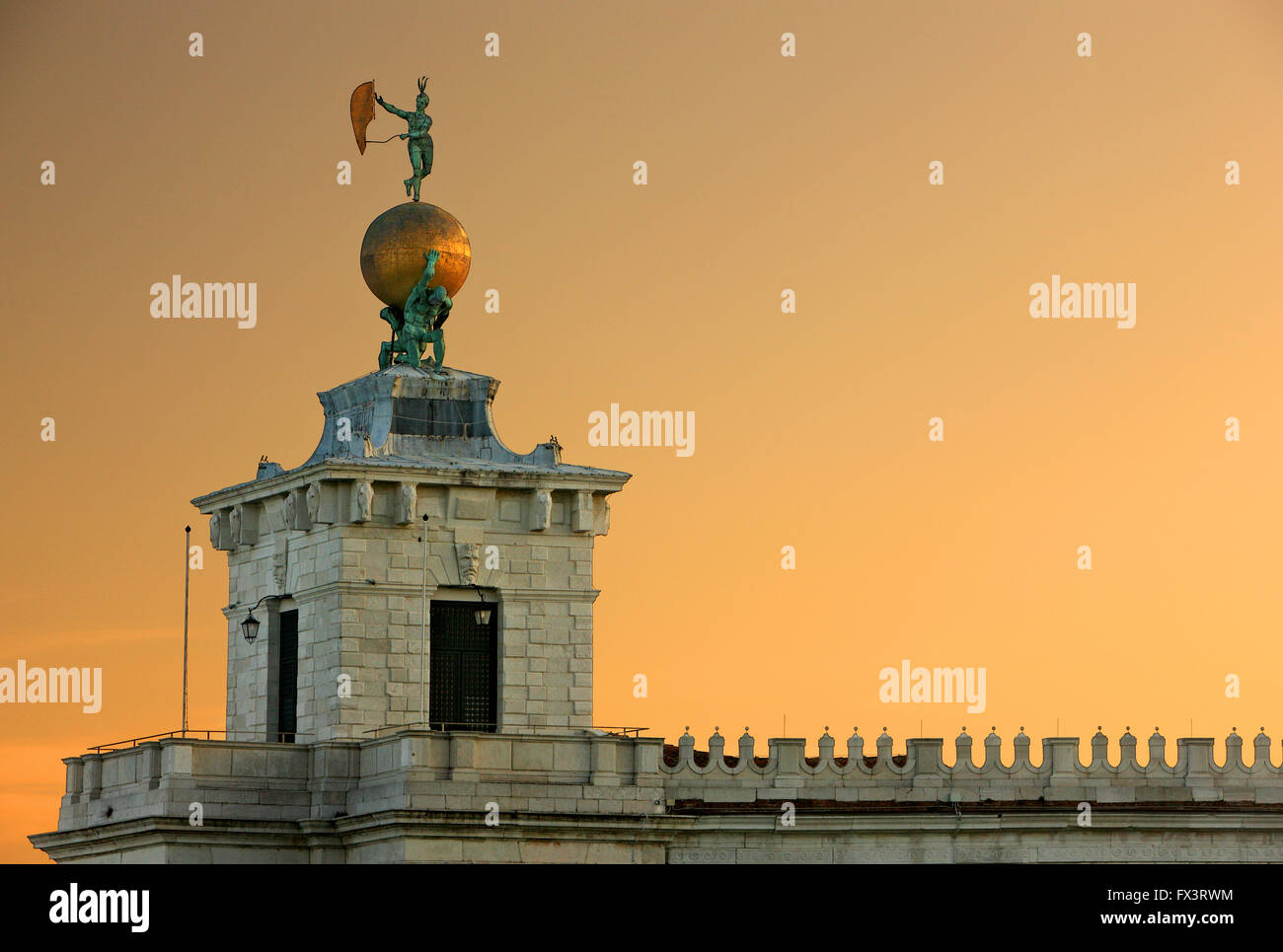 Weathervane weathervanes hi-res stock photography and images - Alamy