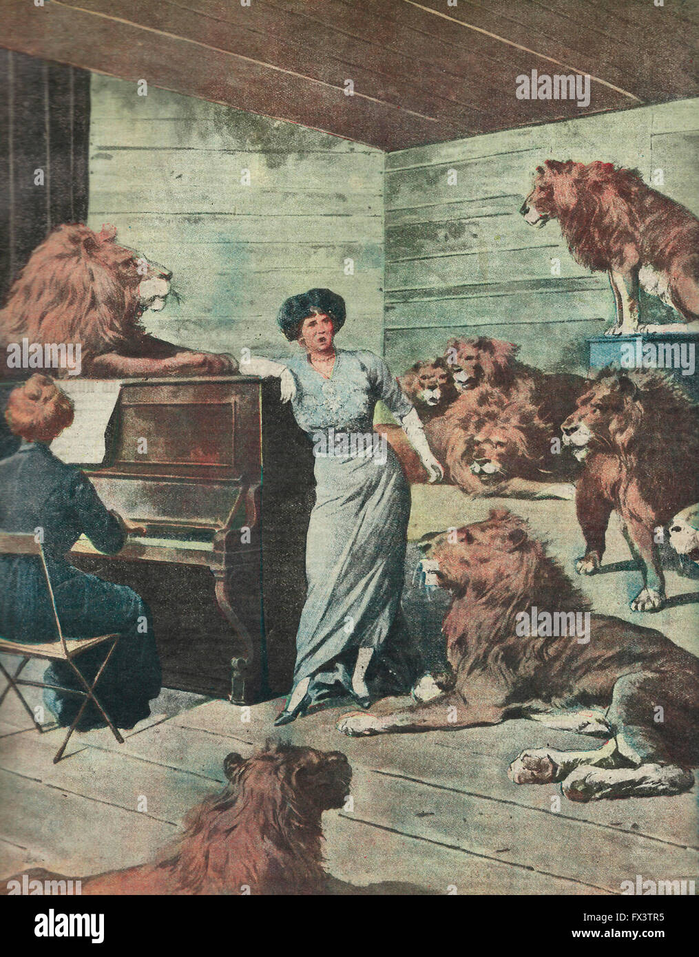 The cinema splendor : Emma sings Destinnová in Berlin in a cage before ...