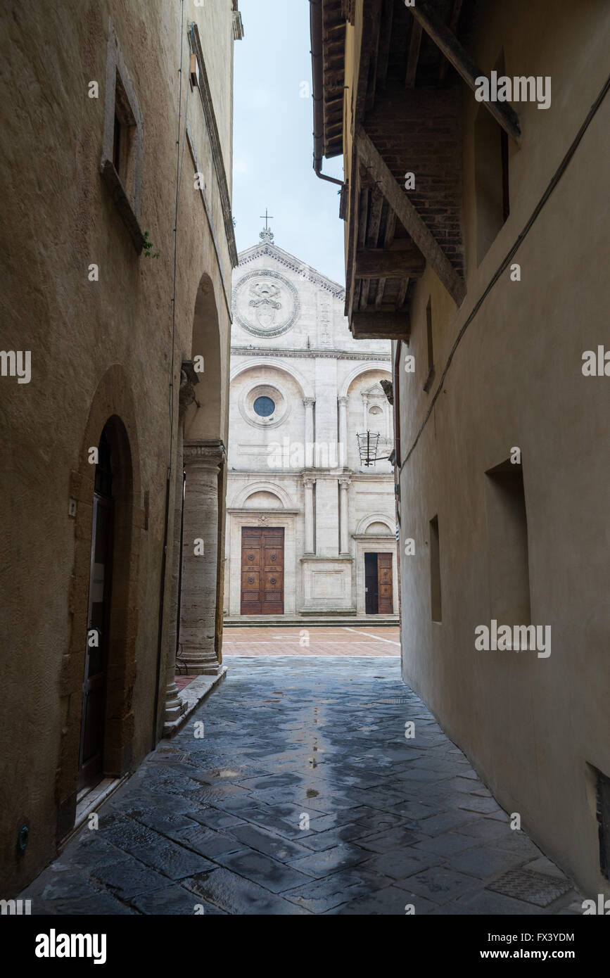 the Cathedral of Santa Maria Assunta in the main square of Pienza ...
