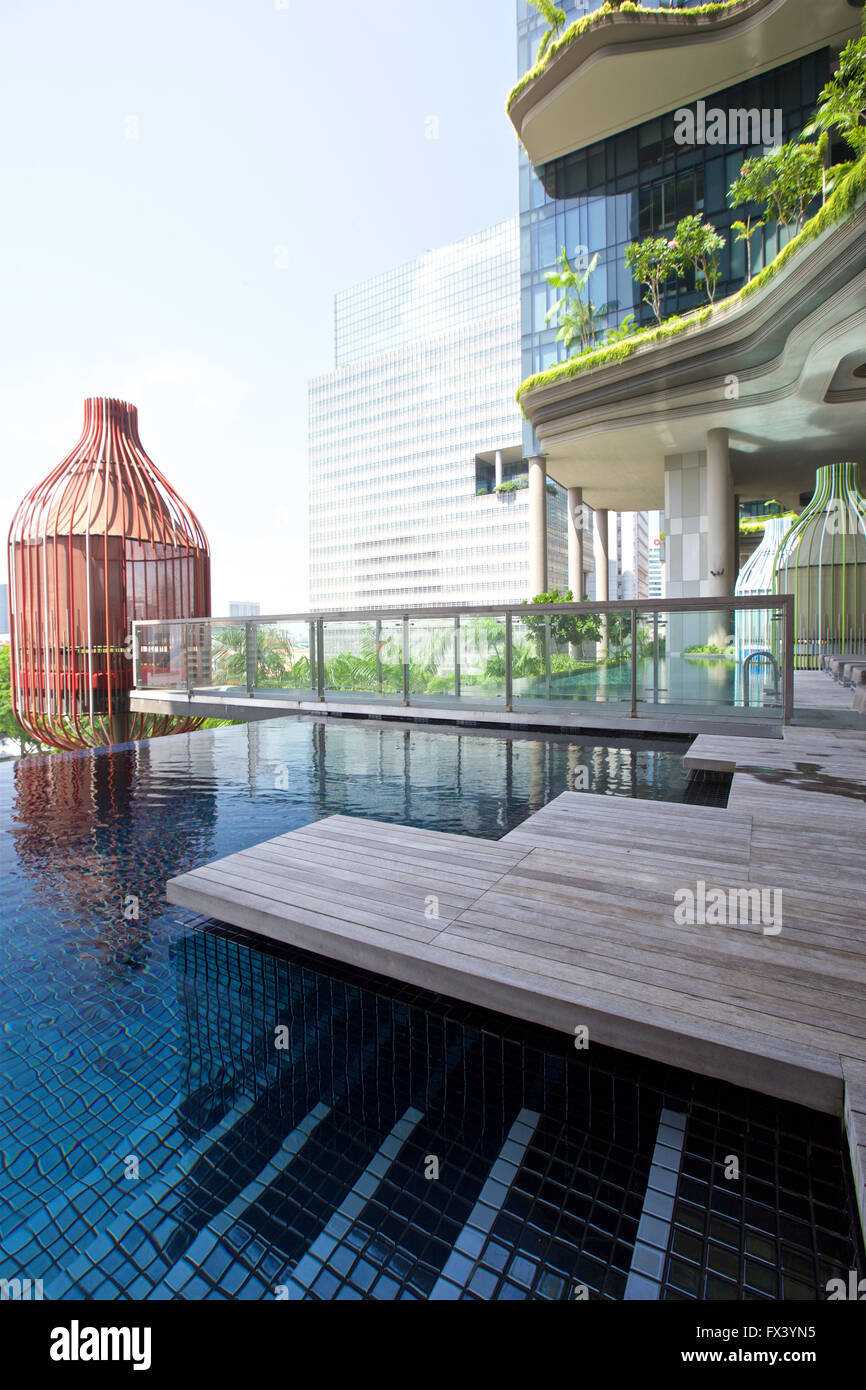 Singapore Park Royal Hotel pool Stock Photo - Alamy