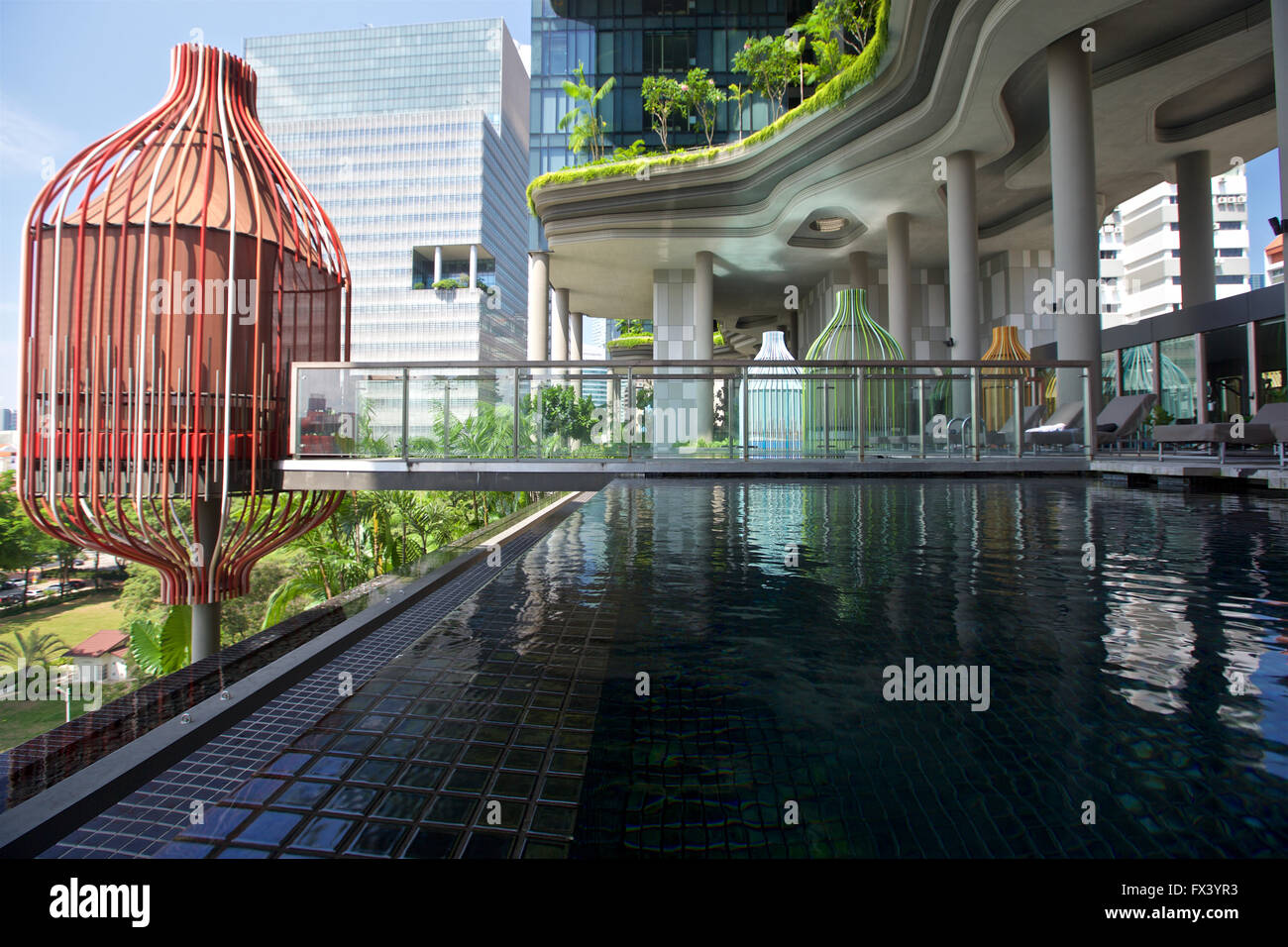 Singapore Park Royal Hotel pool Stock Photo - Alamy
