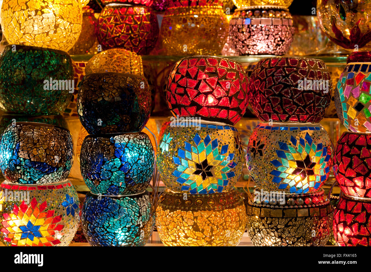 Traditional turkish lanterns at bazaar Stock Photo - Alamy