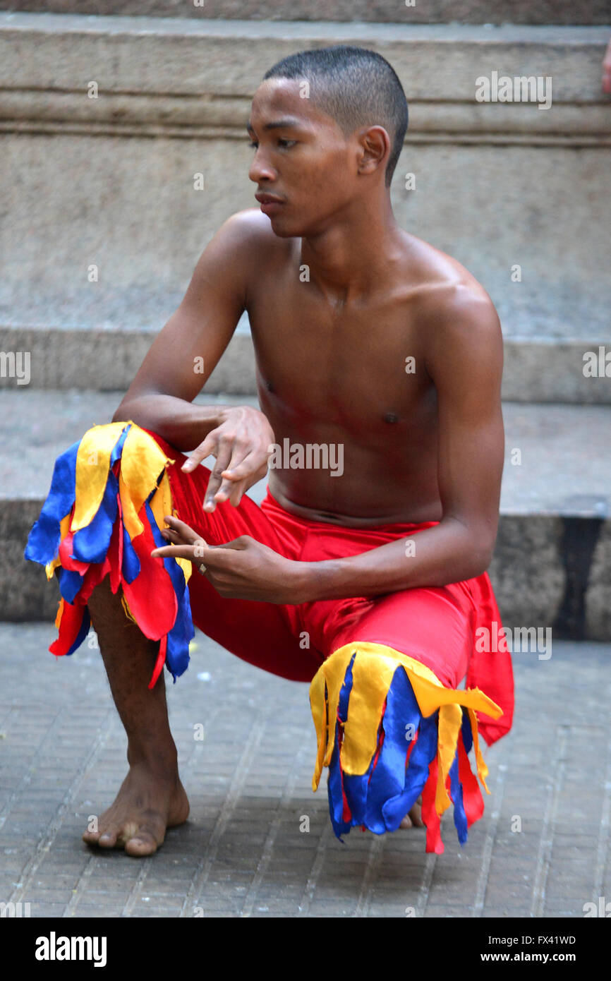 Street performer in Cartagena Colombia Stock Photo - Alamy