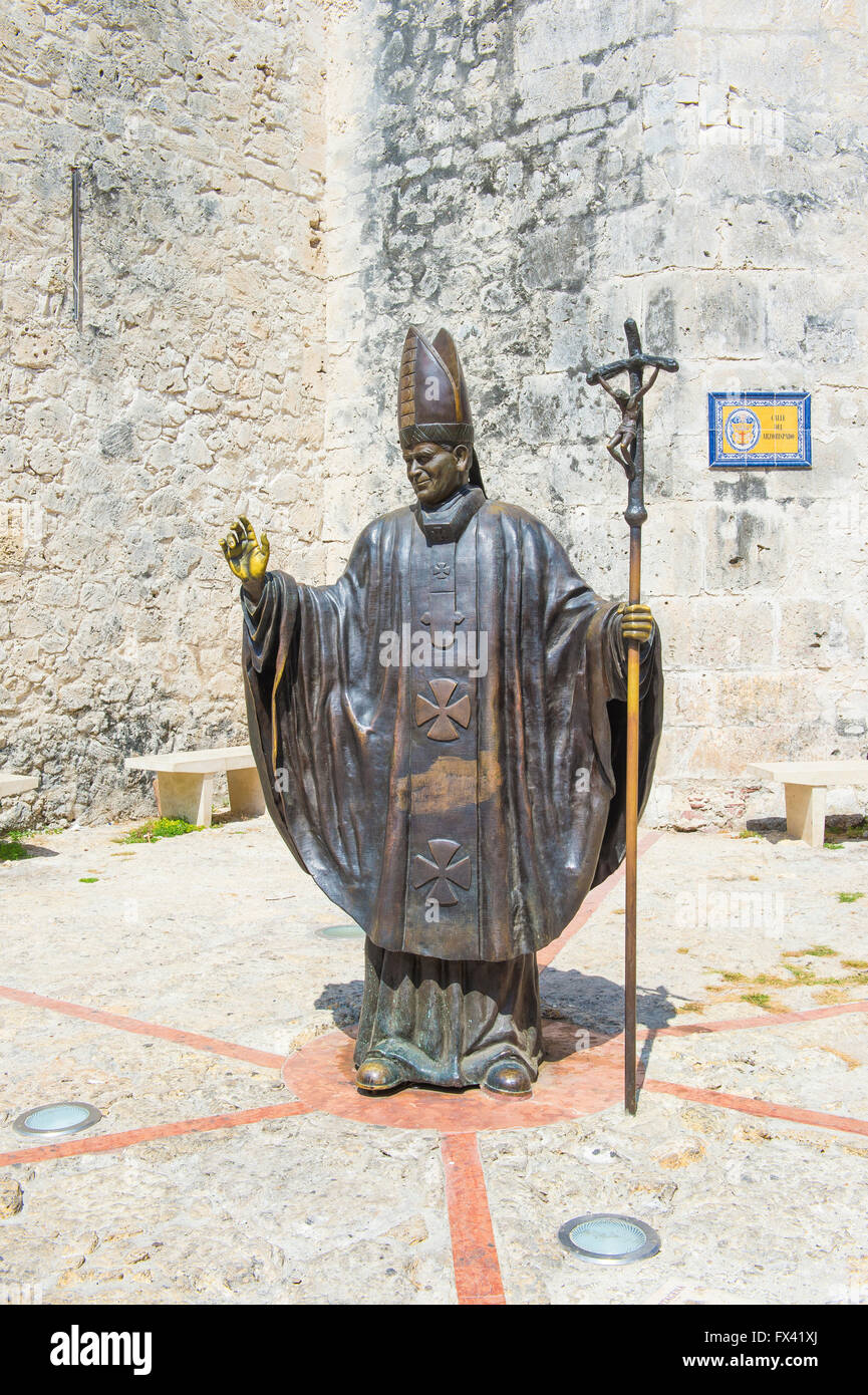 Statue pope urban ii in hi-res stock photography and images - Alamy