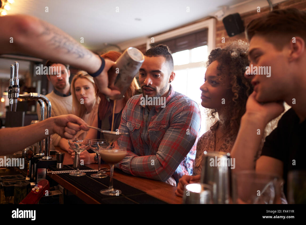 Master class bartender hi-res stock photography and images - Alamy