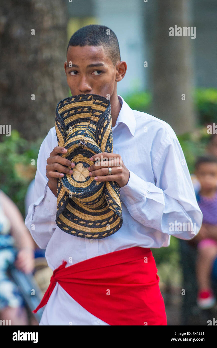 Street performer in Cartagena Colombia Stock Photo - Alamy