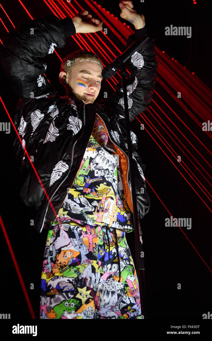 Musician emre turkmen hi-res stock photography and images - Alamy