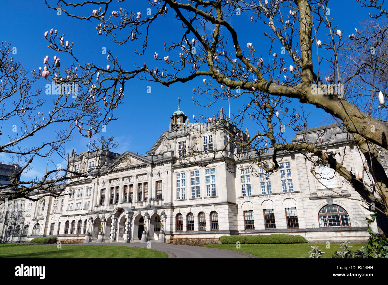 Cardiff university building Cathays Park, Cardiff, South Wales Stock ...
