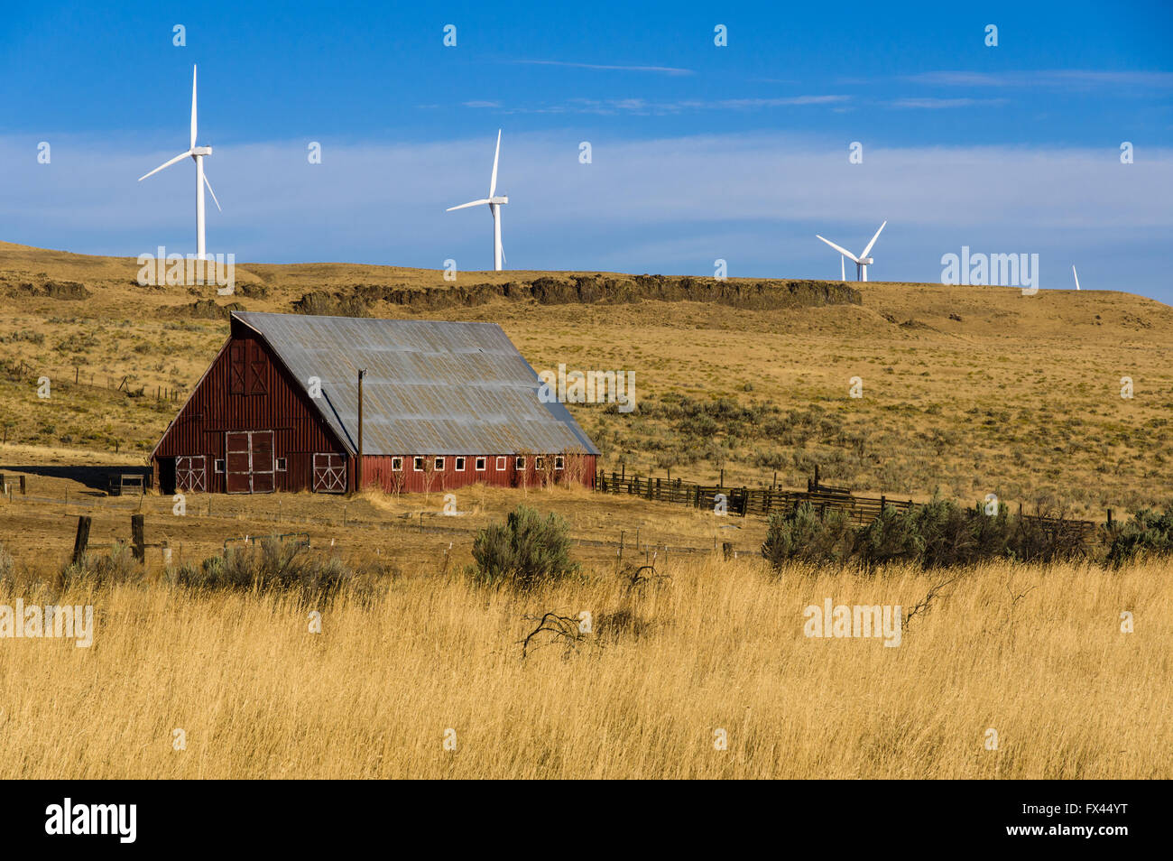 Vintage barns hi-res stock photography and images - Alamy