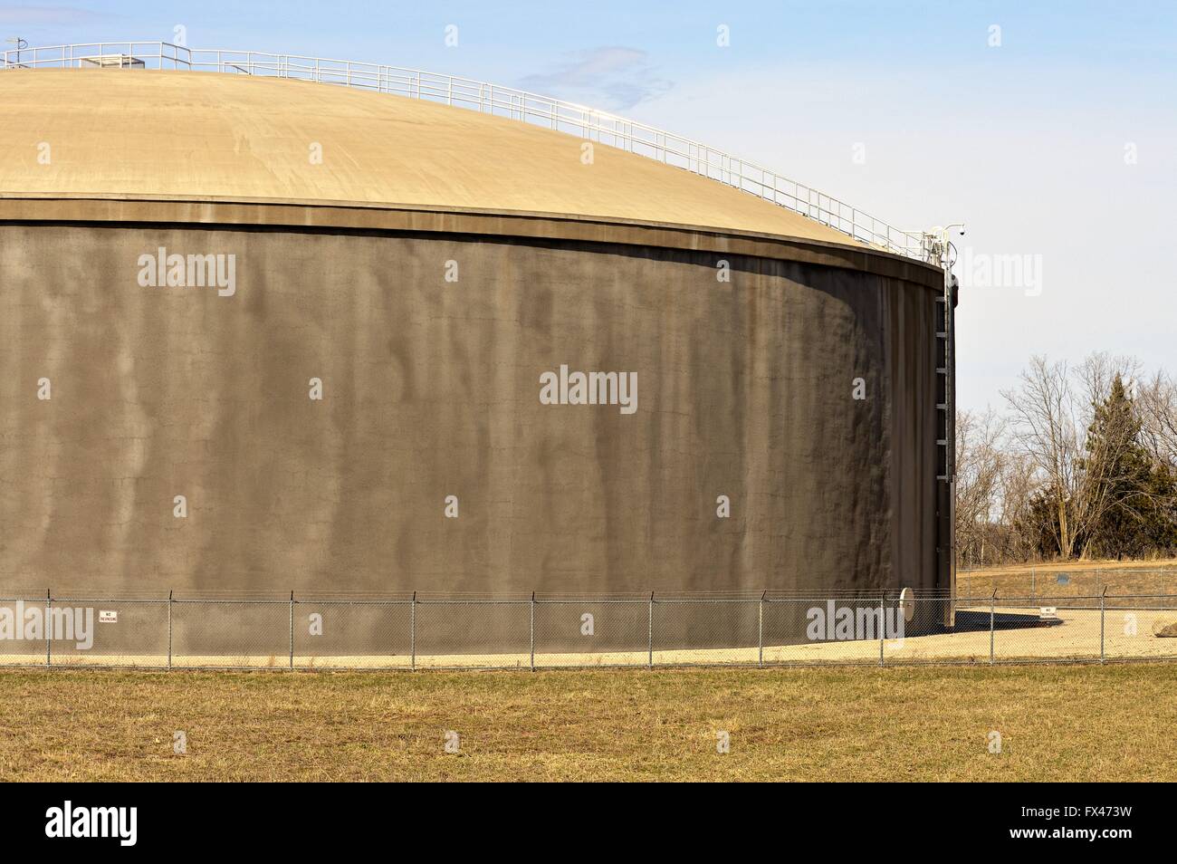 Water Reservoir Tank Stock Photo - Alamy
