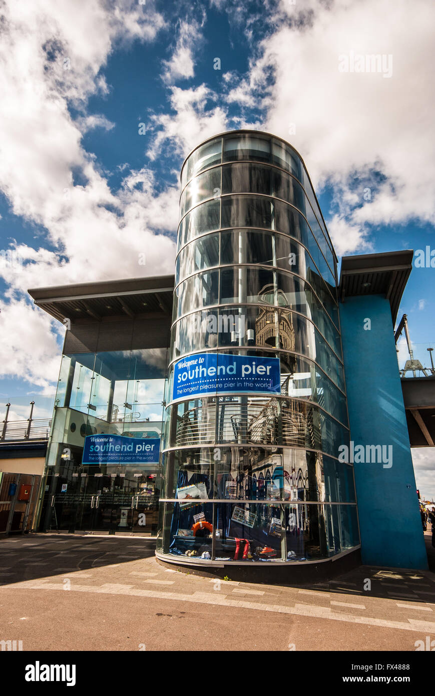 Shoreward hi-res stock photography and images - Alamy