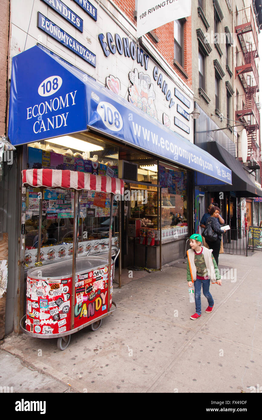 Economy candy nyc hi-res stock photography and images - Alamy