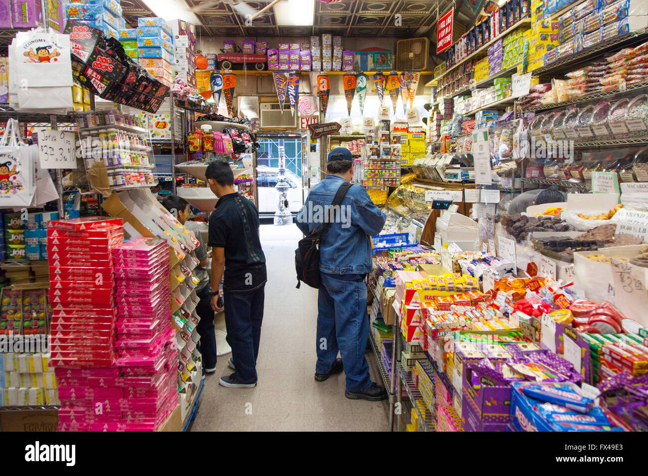Economy candy sweet store, Rivington Street, Lower East side, Manhattan ...