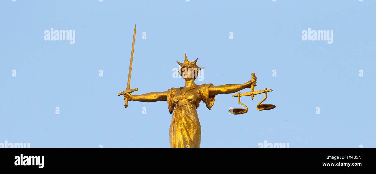 Lady Justice statue at the Old Bailey, Central Criminal Court Stock ...