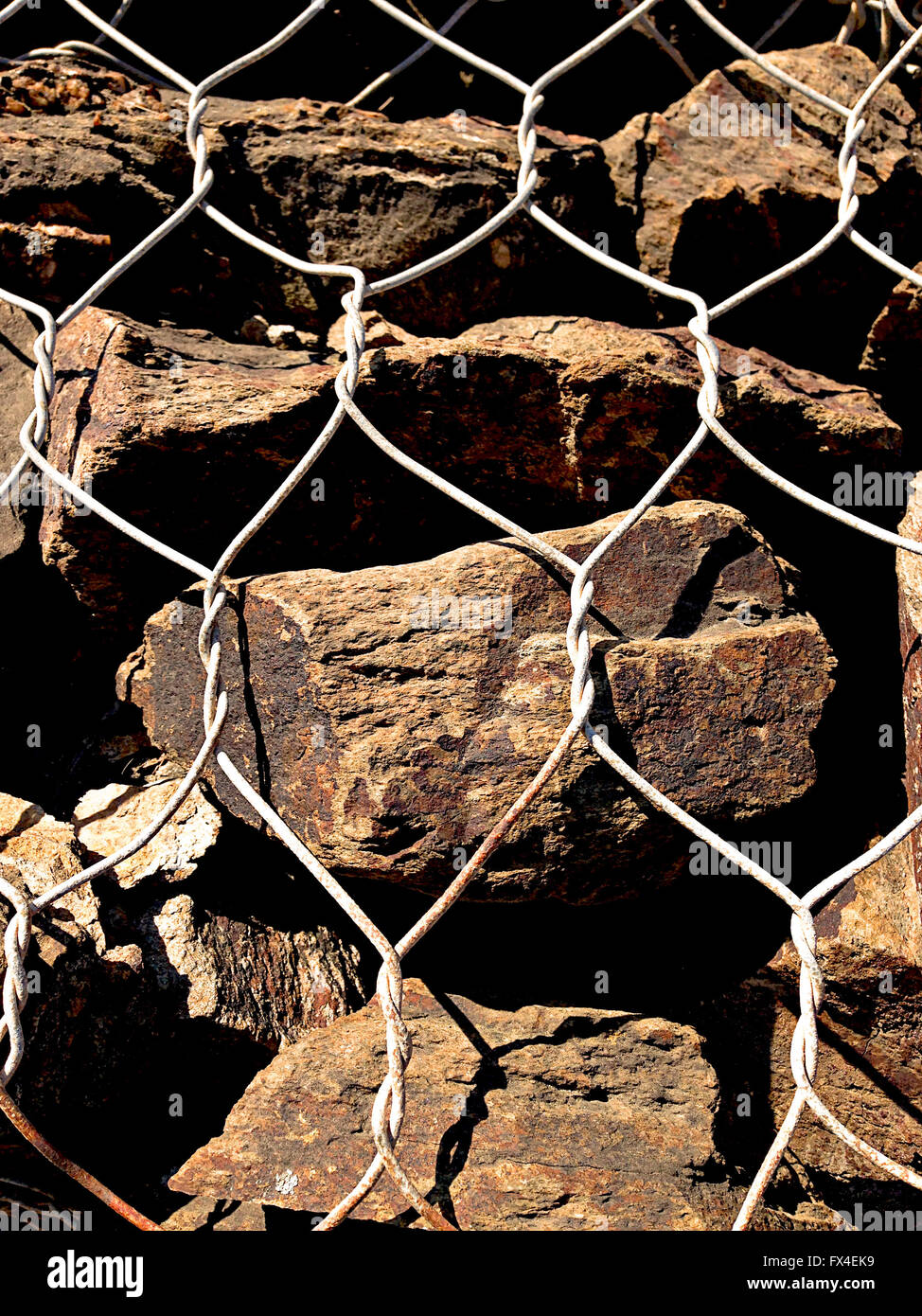 Stones and wire hi-res stock photography and images - Alamy