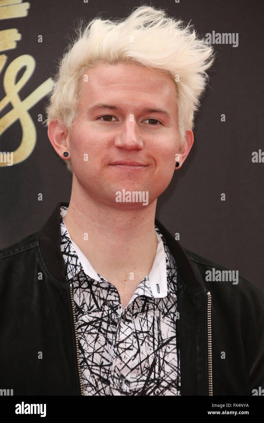 Ricky Dillon Booshka