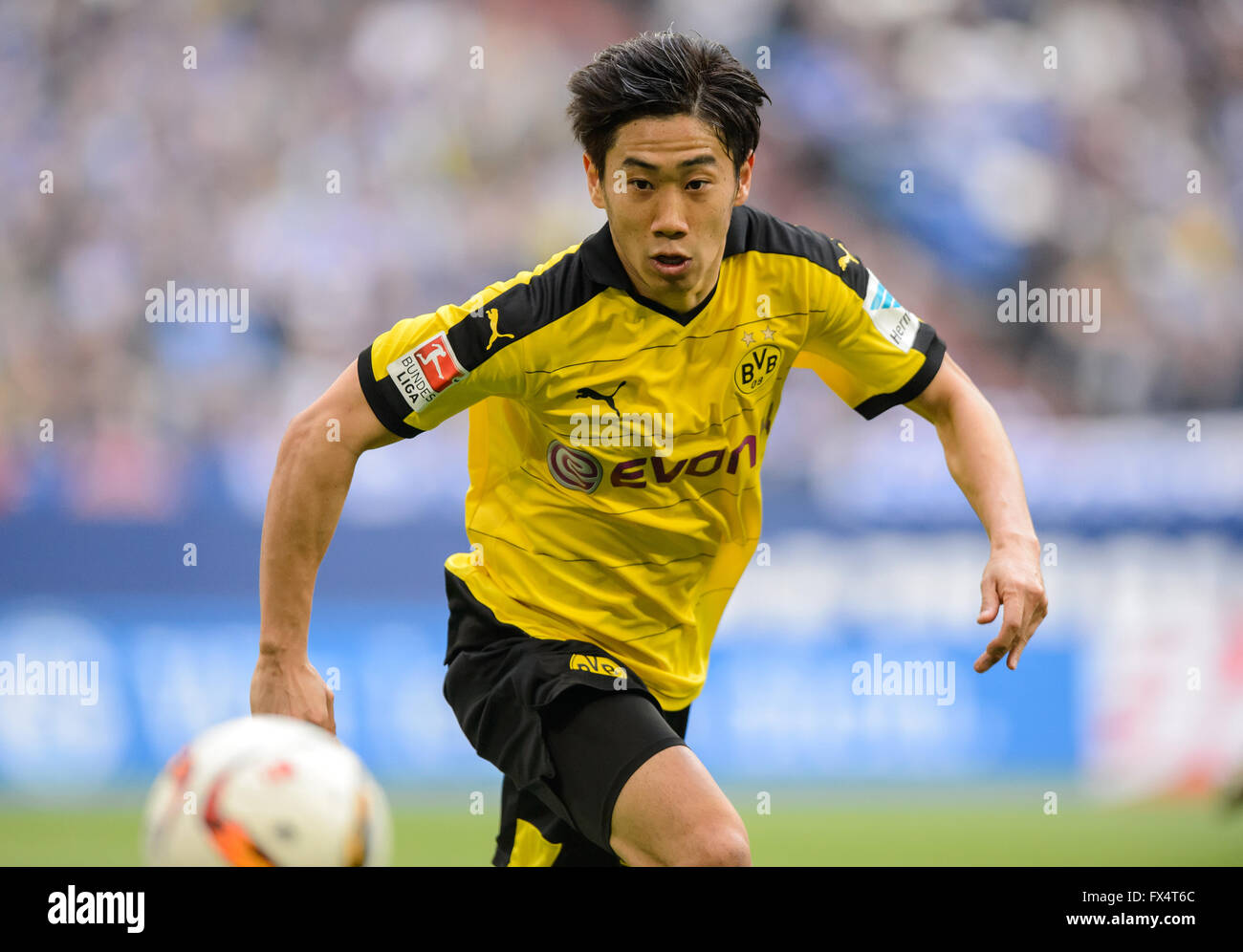 Gelsenkirchen, Germany. 10th Apr, 2016. Dortmund's Shinji Kagawa in ...