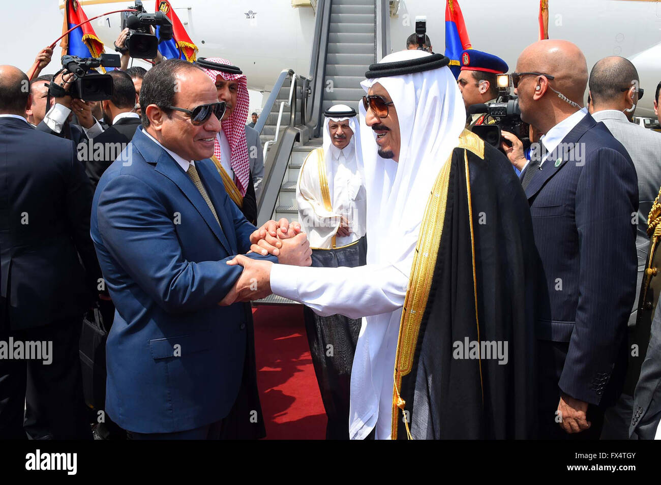 Cairo airport saudi hi-res stock photography and images - Alamy