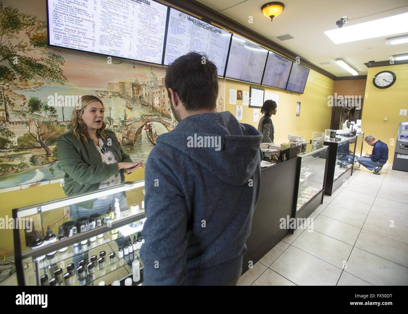 Los Angeles, California, USA. 7th Mar, 2016. Customers at the Venice ...