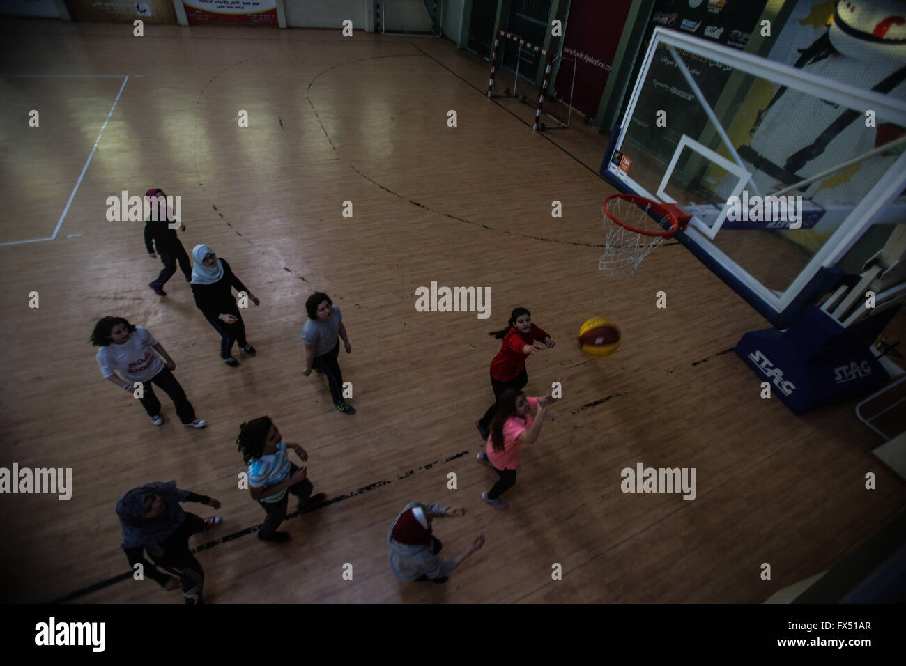 gaza, Gaza. 11th Apr, 2016. Girls training basketball at Gaza Athletic ...