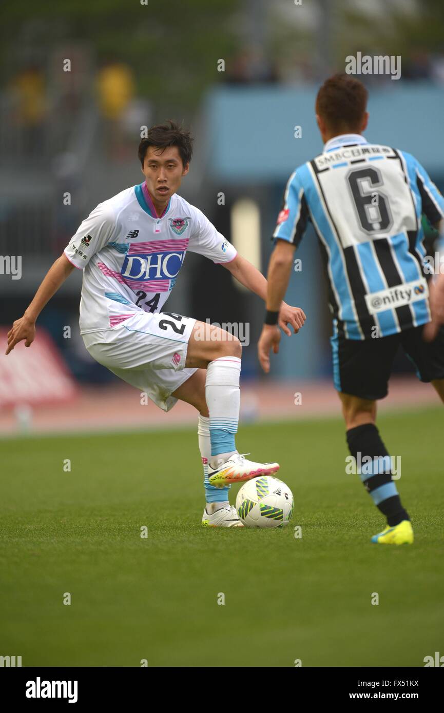 Kanagawa, Japan. 10th Apr, 2016. Daichi Kamada (Sagan), Yusuke Tasaka (Frontale) Football/Soccer ...