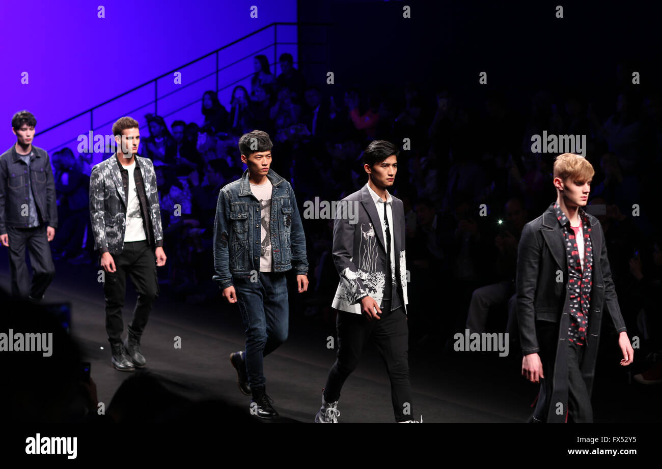 Amano yoshitaka hi-res stock photography and images - Alamy