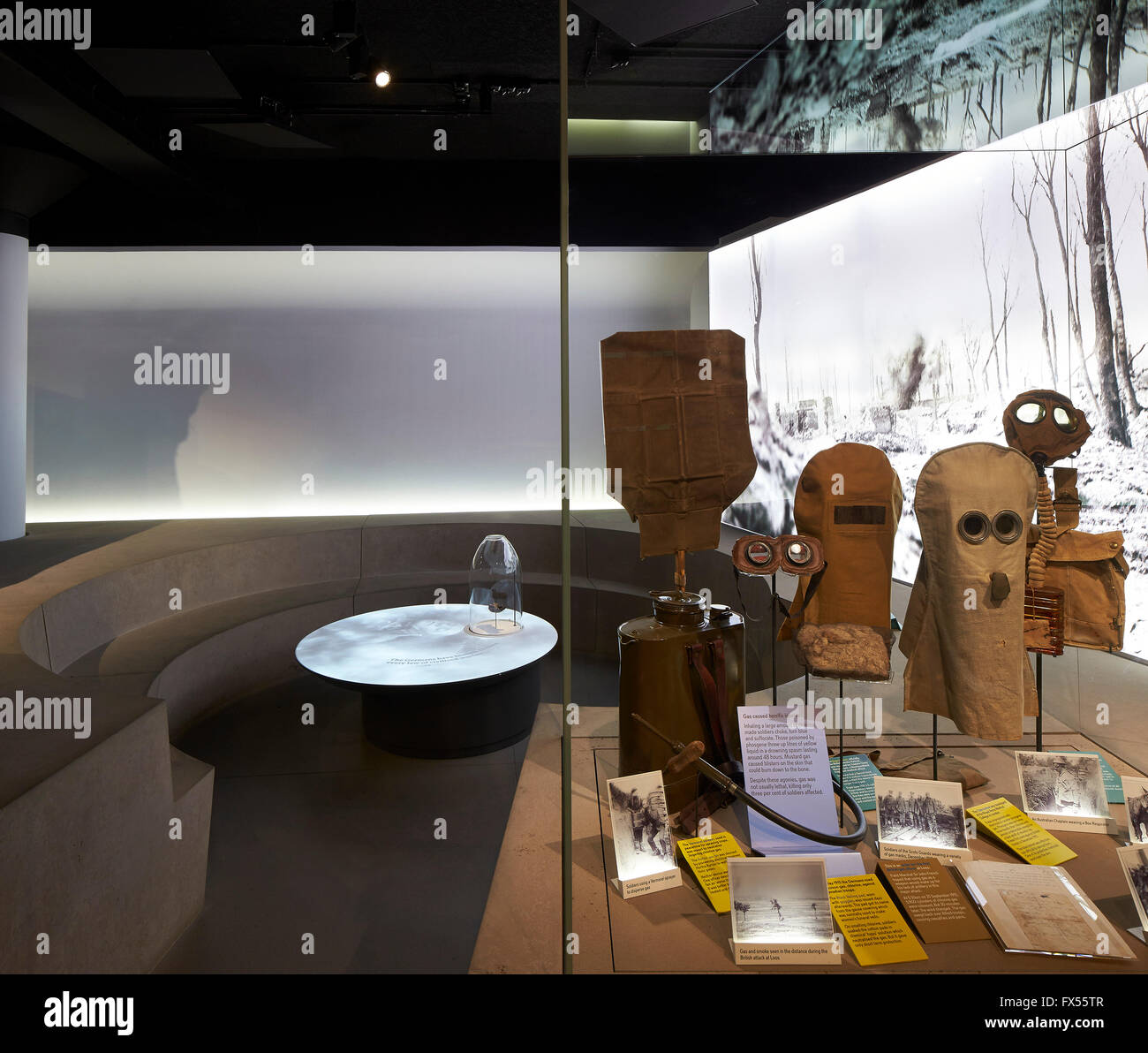 Gas masks hi-res stock photography and images - Alamy