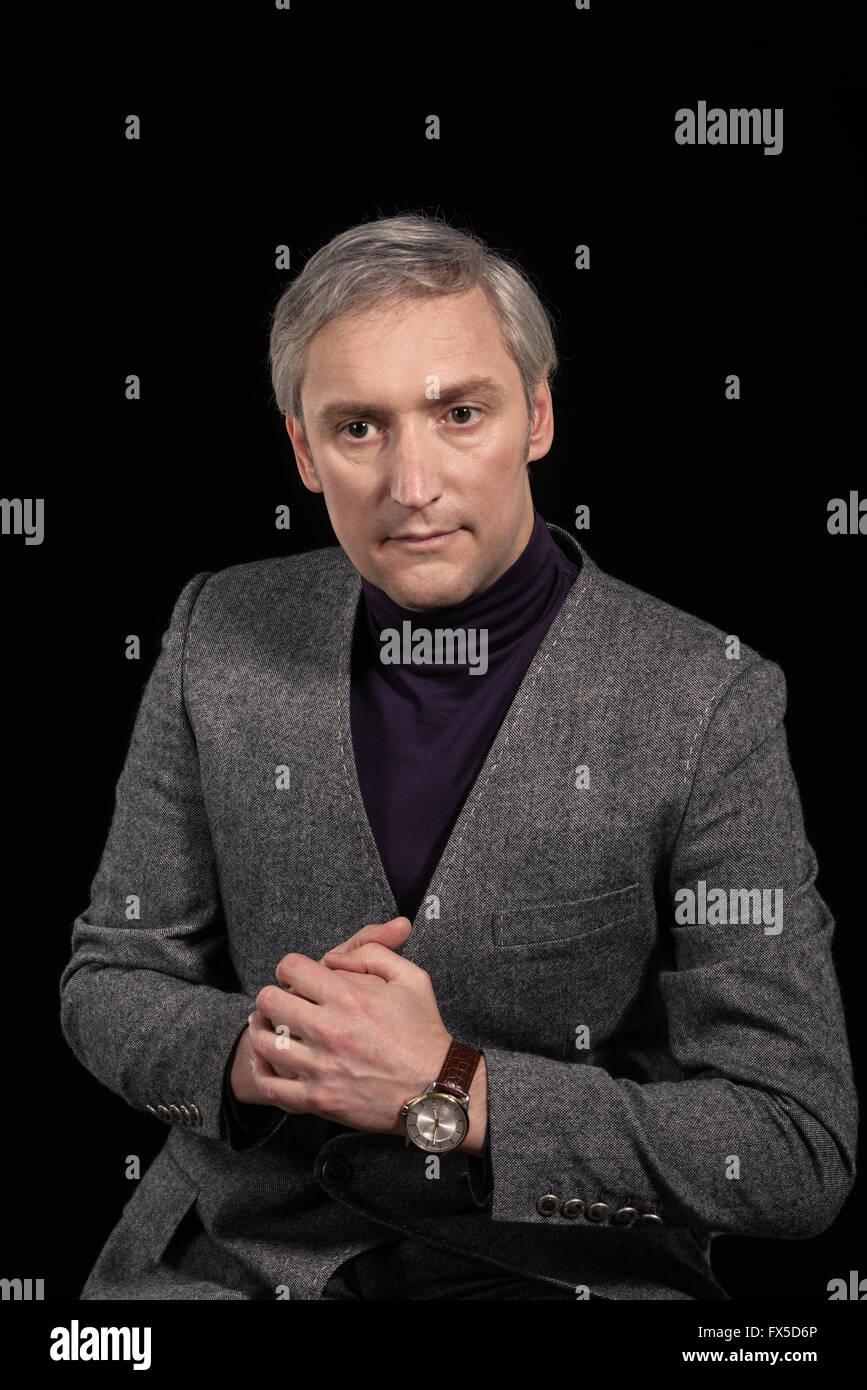 Grey suit hi-res stock photography and images - Alamy