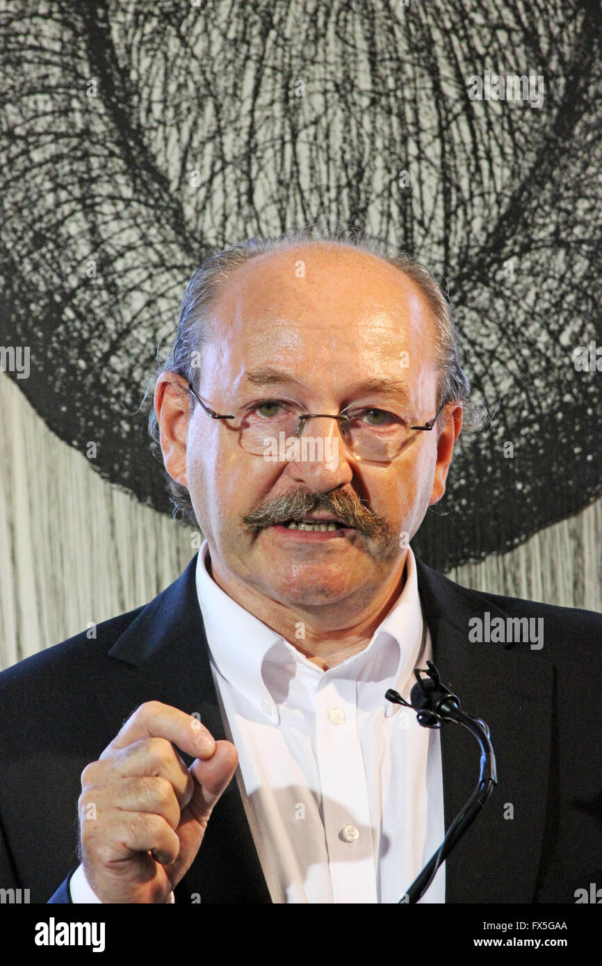 Declan McGonagle is a prominent figure in Irish contemporary art Stock ...