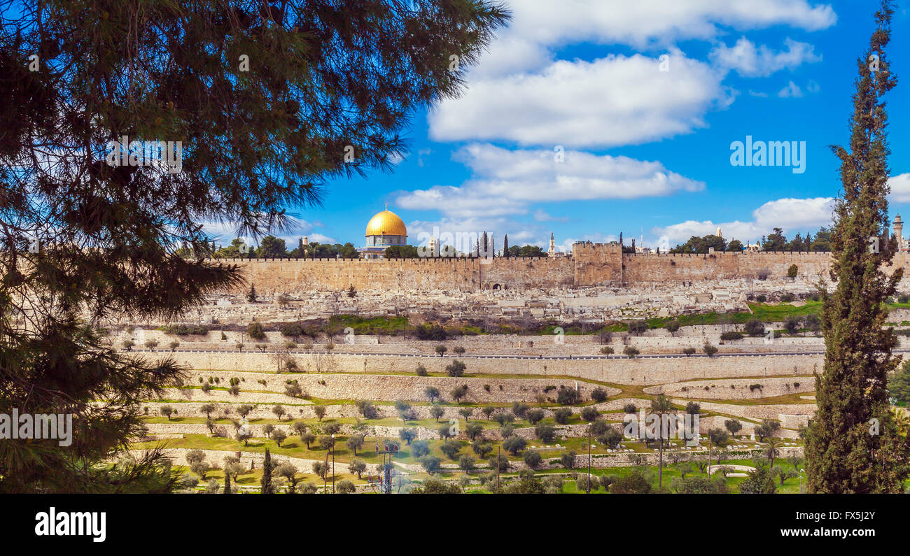 Al-Aqsa Mosque on Temple Mount of Old City, Jerusalem Stock Photo - Alamy