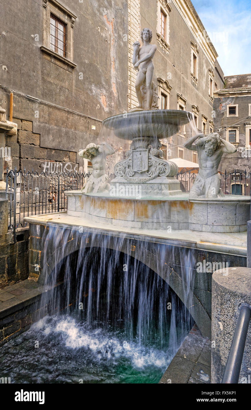Catania piazza del doumo fountain amenano sicily hi-res stock photography and images - Alamy