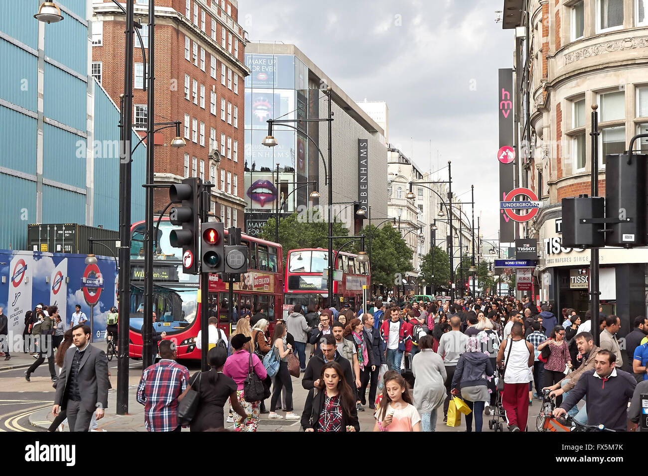 Street view in the English Capital, London Stock Photo - Alamy