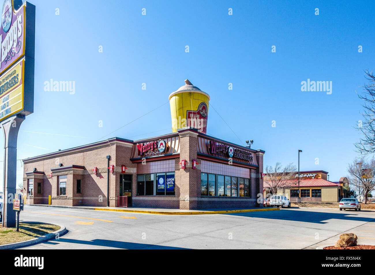 Wendys storefront hi-res stock photography and images - Alamy