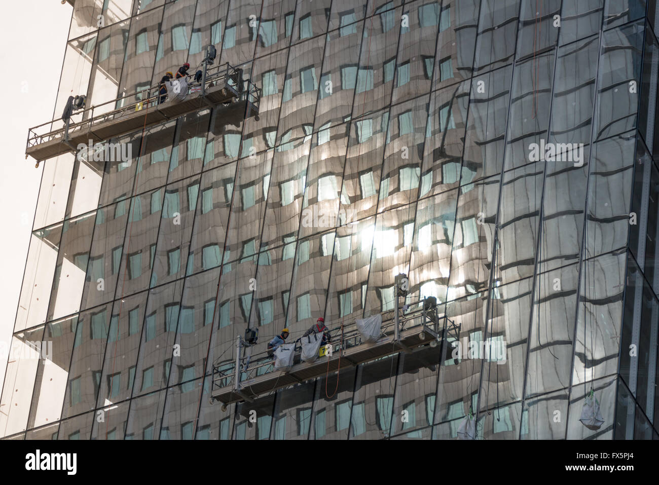 Israel construction workers hi-res stock photography and images - Alamy