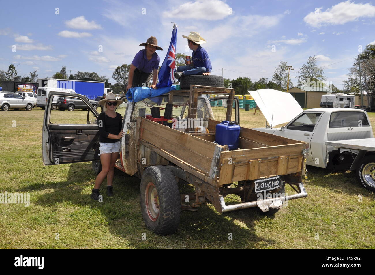 Bush basher hi-res stock photography and images - Alamy