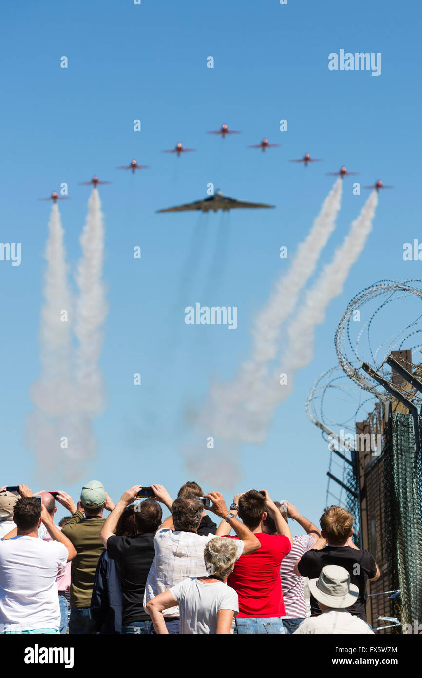 Plane spotters watching the Vulcan and Red Arrow fly past at RIAT ...
