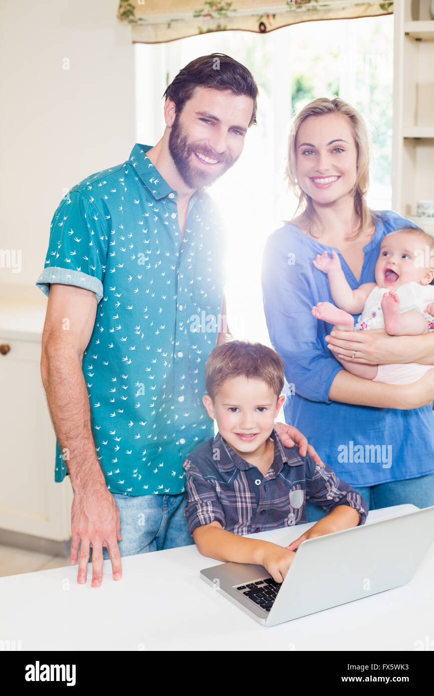 Kids parents computer hi-res stock photography and images - Alamy