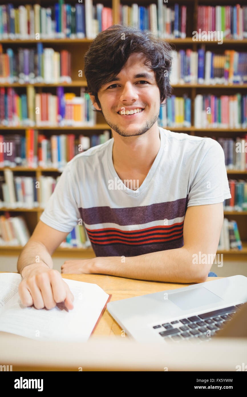 Student reading internet desk hi-res stock photography and images - Alamy
