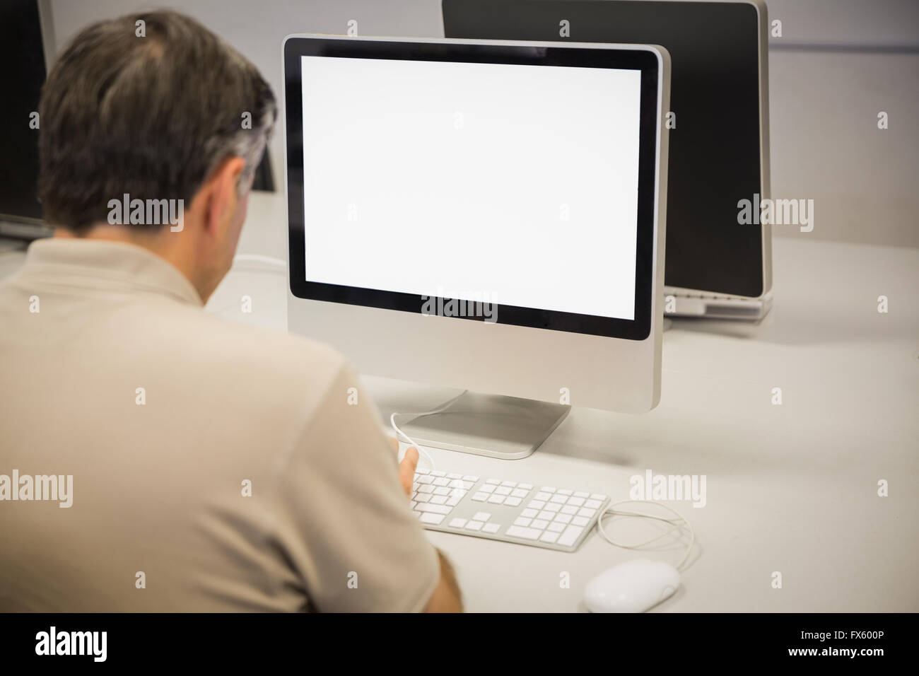 Computer classroom and professor hi-res stock photography and images ...