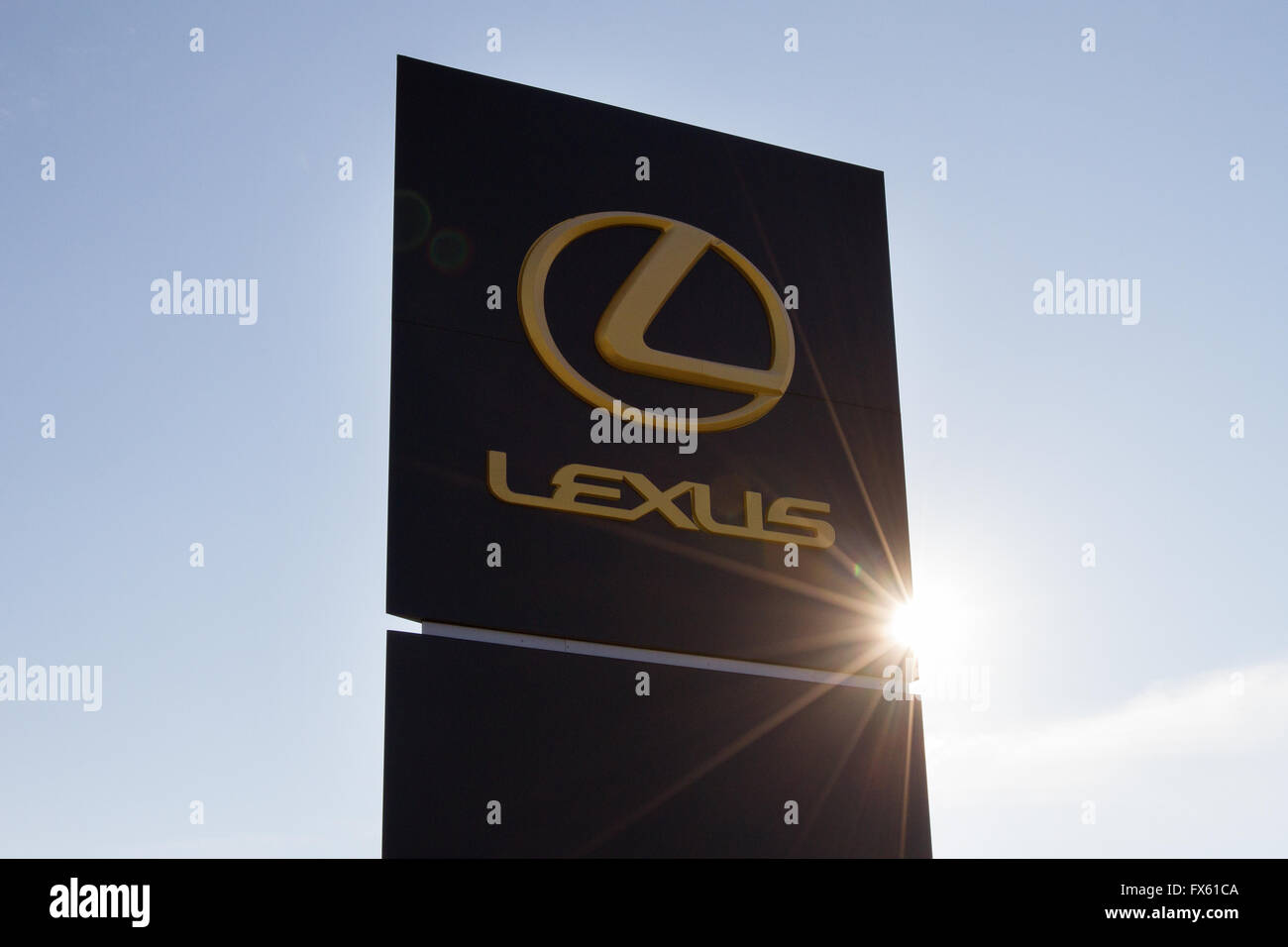 Lexus dealership sign hi-res stock photography and images - Alamy